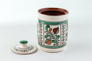 Korondi ceramic storage jar – EMLA
